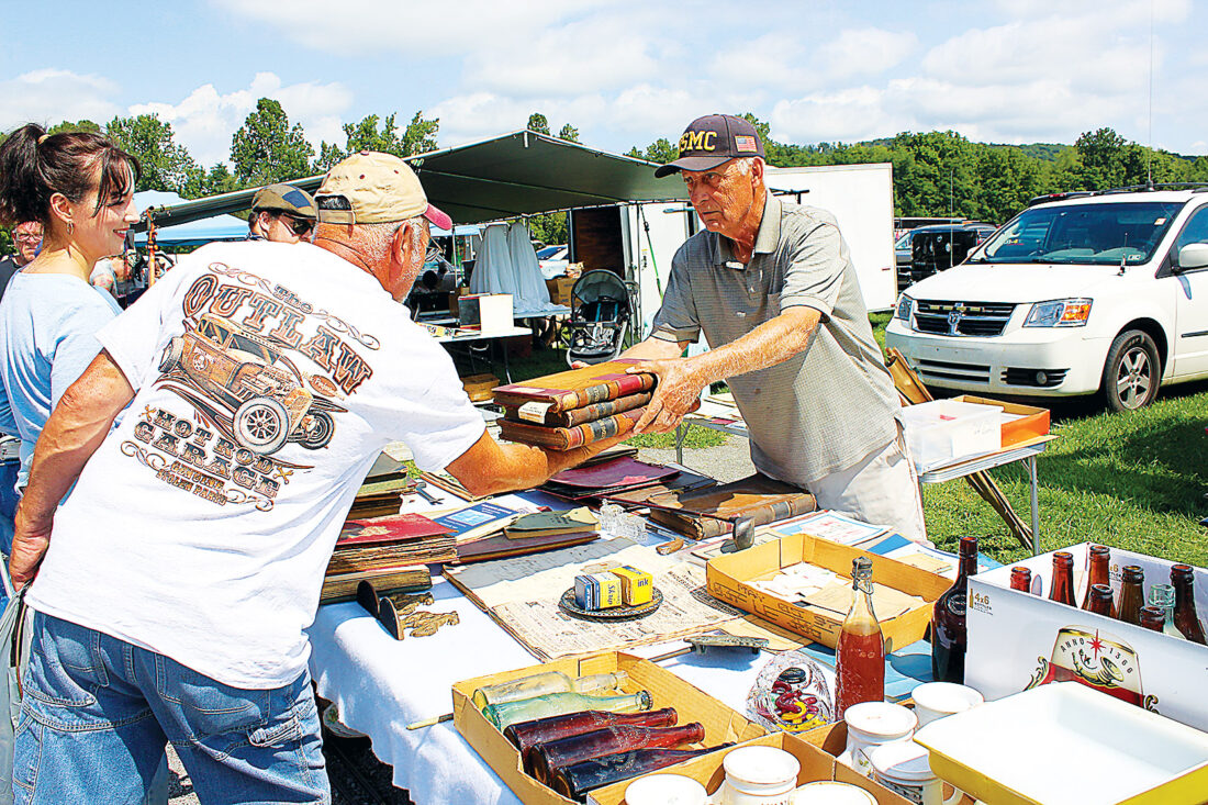Treasure hunt: Leighty’s Flea Market offers row after row of bargains ...